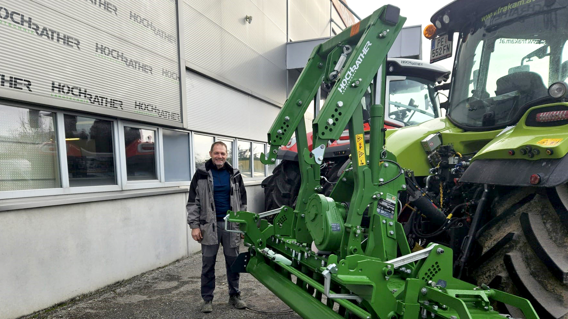 Kreiseleggen-Übergabe an Herrn Wahl – Hochrather Landtechnik GmbH – Webshop