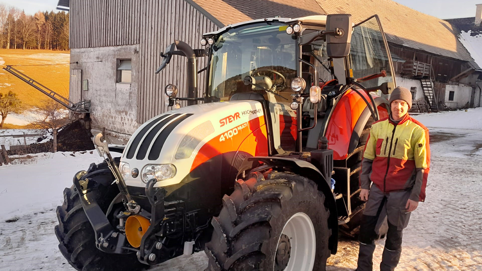 Traktor-Übergabe an Herrn Brandner – Hochrather Landtechnik GmbH – Webshop